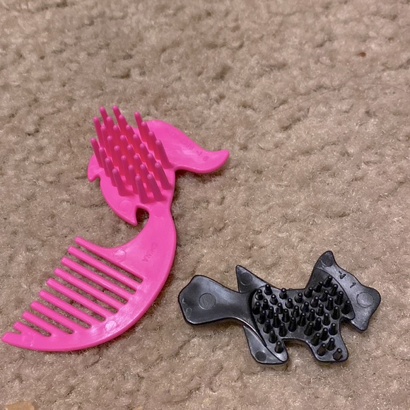 Barbie | Toys | Vintage 9s Barbie Mattel Hair Brush Comb Huge Lot Of 23 ...
